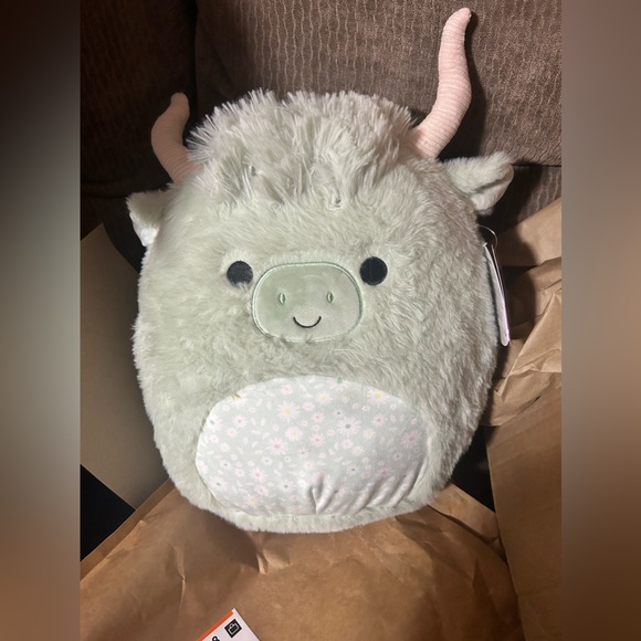 Squishmallows | Toys | Nwt Iver The Highland Cow Fuzzamallow Floral ...